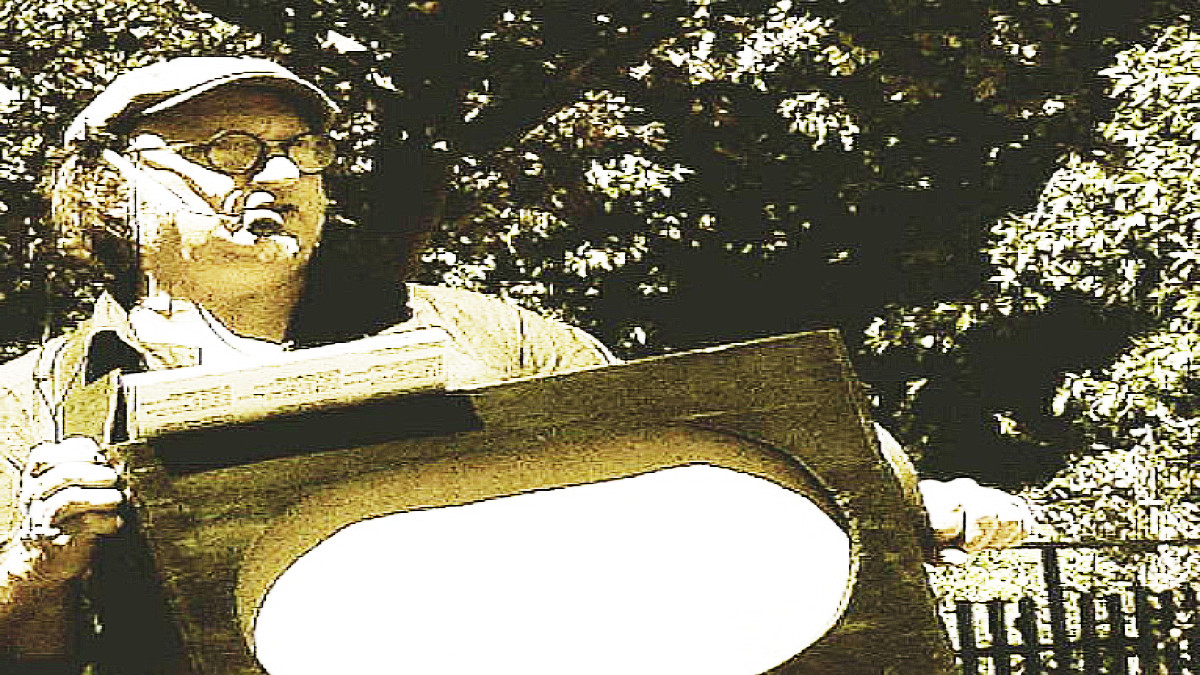 Chanteur et joueur d'orgue de barbarie portatif de Provence (paca)